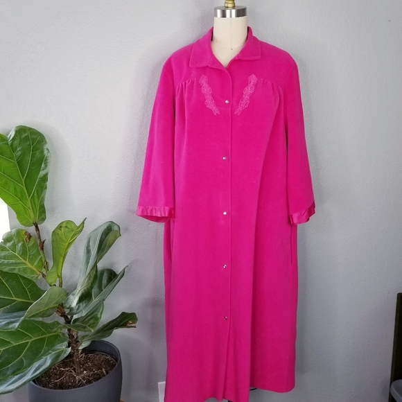 Vintage | Intimates & Sleepwear | Vintage Vanity Fair Hot Pink Button ...